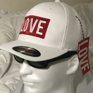 LOVE THE HAT | Accessories | Limited Edition Lxl White Love The Hat Vip ...